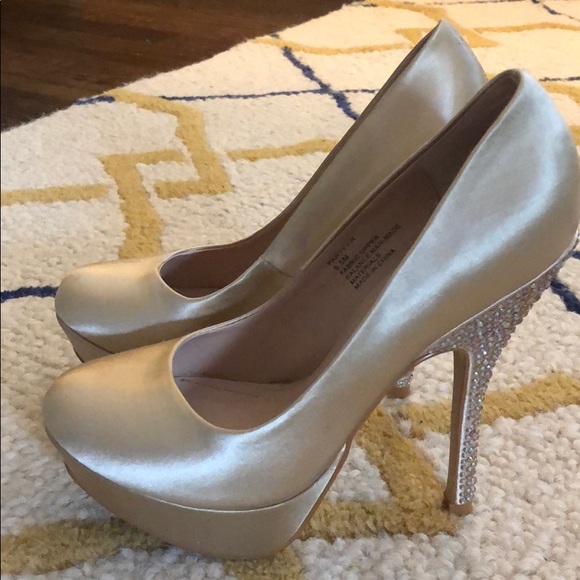 Steve Madden | Shoes | Steve Madden Blingy Nude Satin Platform Heels ...